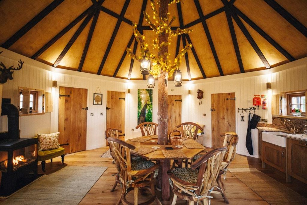 Luxury Treehouse | Mill Farm Glamping | Wiltshire