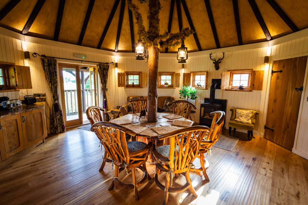 Luxury Treehouse | Mill Farm Glamping | Wiltshire
